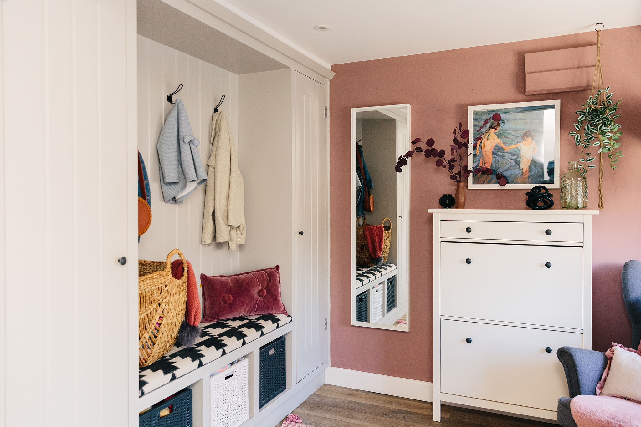 Warm and welcoming pink hallway | My Bespoke Room