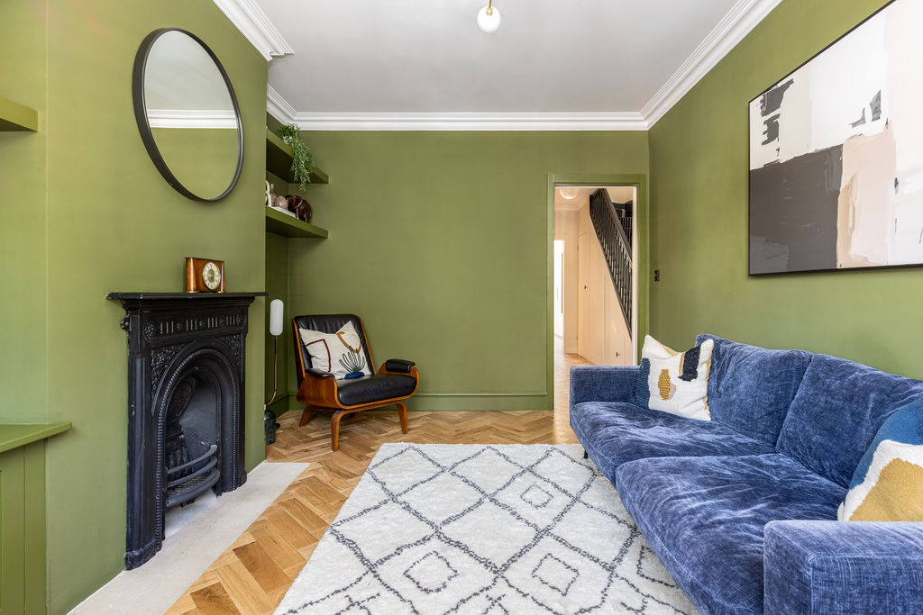 Alexa's Dark and Cosy Green Victorian snug | My Bespoke Room